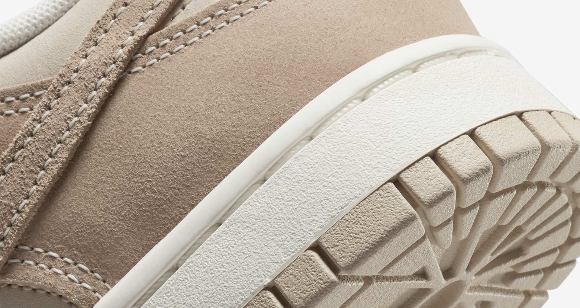 Women's Dunk Low 'Sanddrift' (FD0873-126) Release Date. Nike SNKRS ID