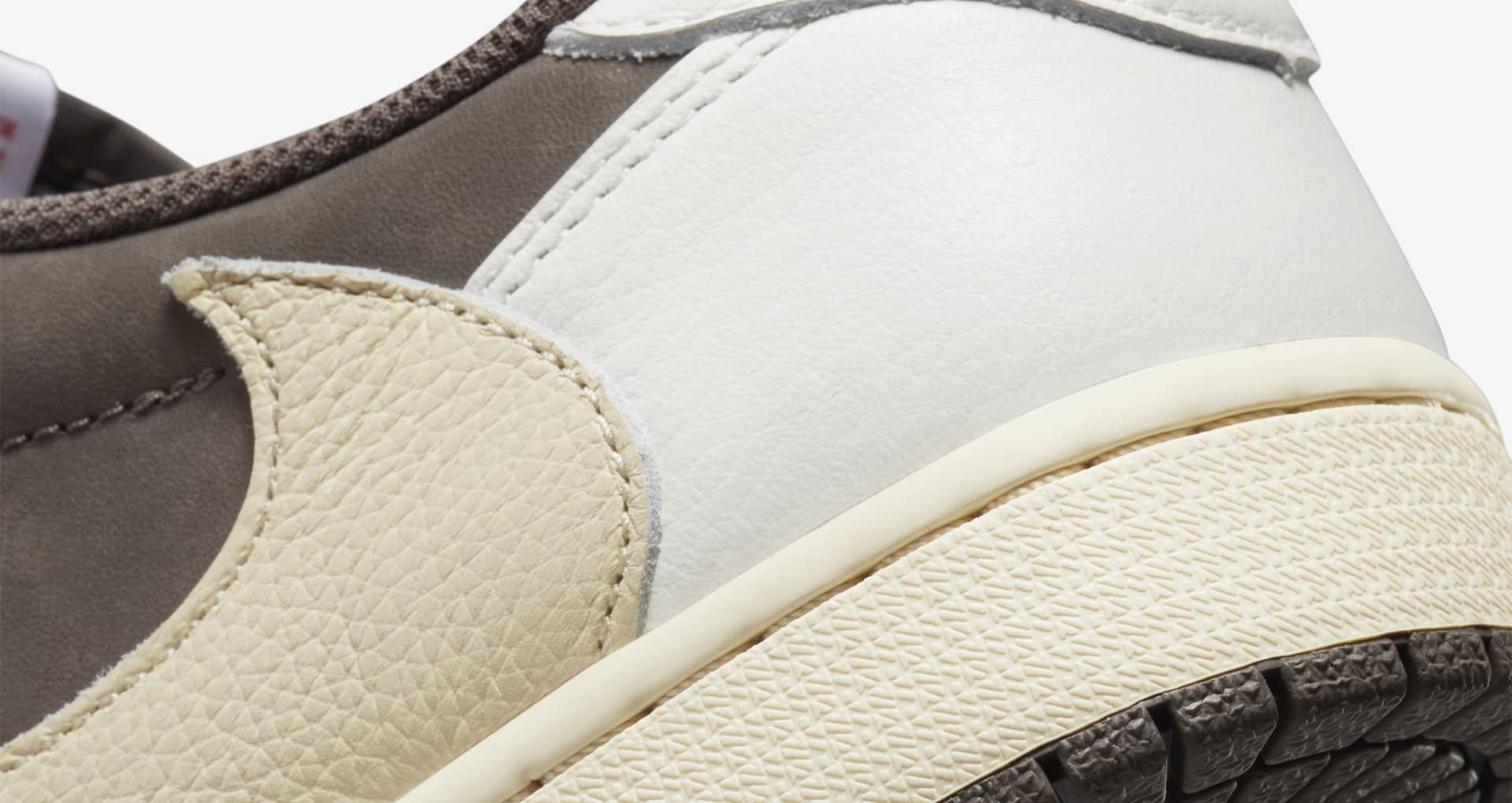 Fecha de lanzamiento del Air Jordan 1 Low x Travis Scott "Sail and ...