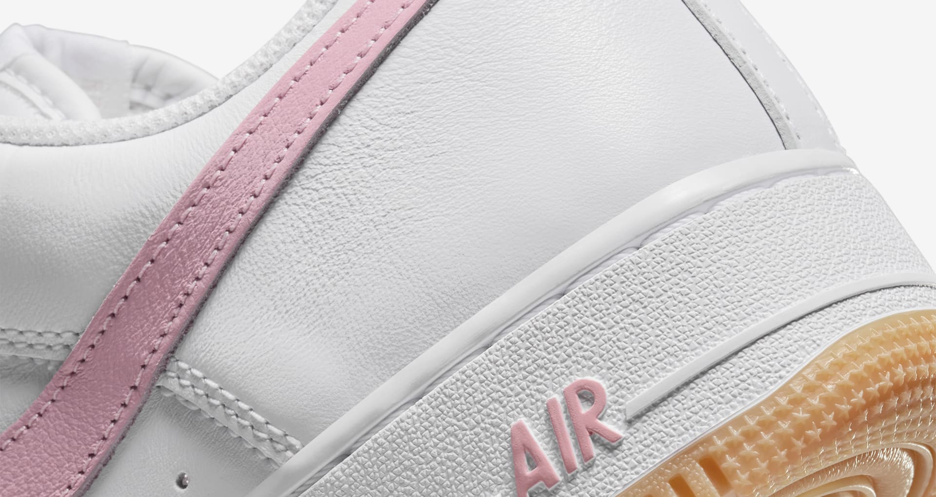 Air Force 1 Low Retro 'Color of the Month' (DM0576-101). Nike SNKRS GB