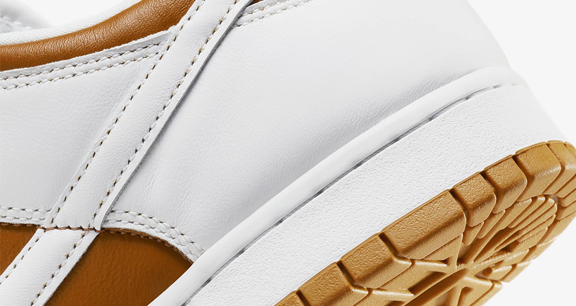 Fecha de lanzamiento del Dunk Low "Dark Curry" (FQ6965-700). Nike SNKRS MX