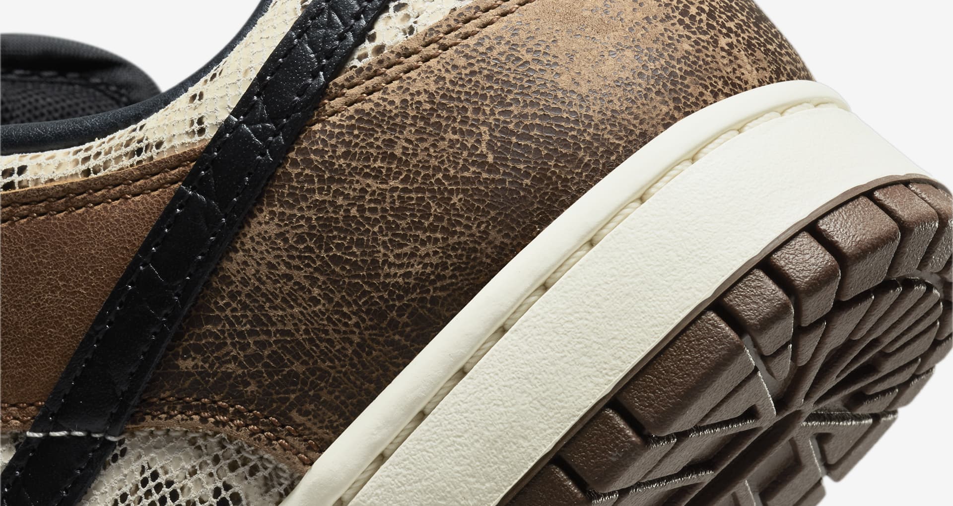 Dunk Low 'Head 2 Head' (FJ5434-120) Release Date. Nike SNKRS IN