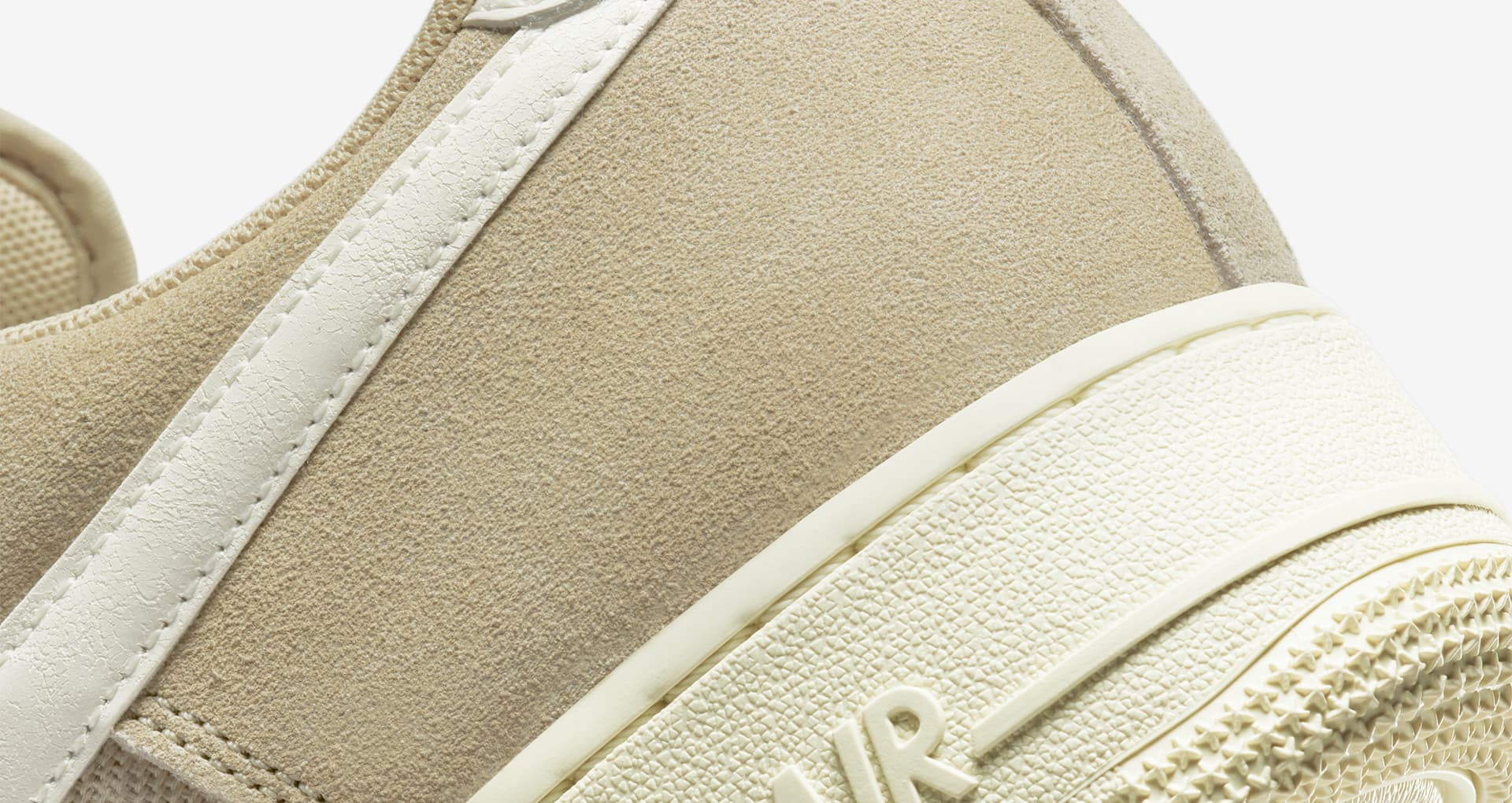 Fecha de lanzamiento del Air Force 1 ‘07 "Rattan" (DO9801-200). Nike ...