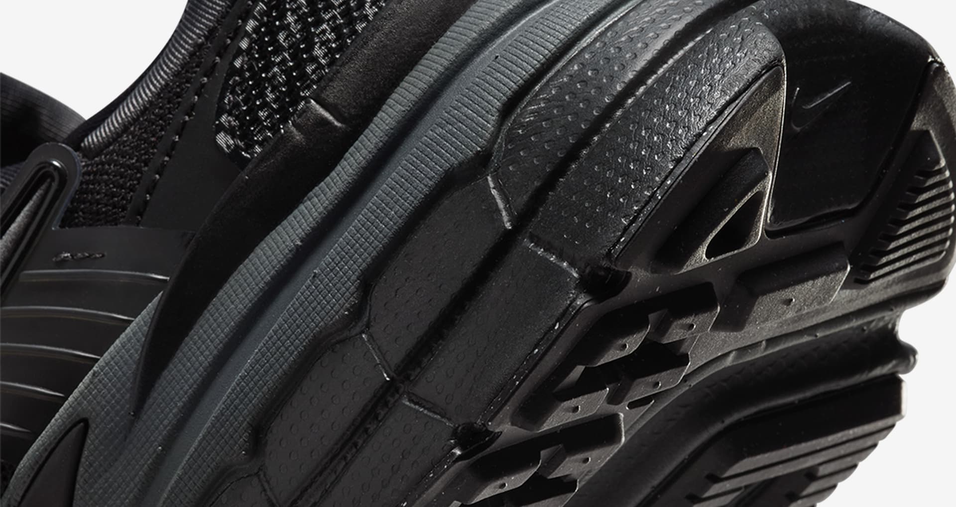 Women's V2K Run 'Black and Dark Smoke Grey' (FD0736-001) release date ...