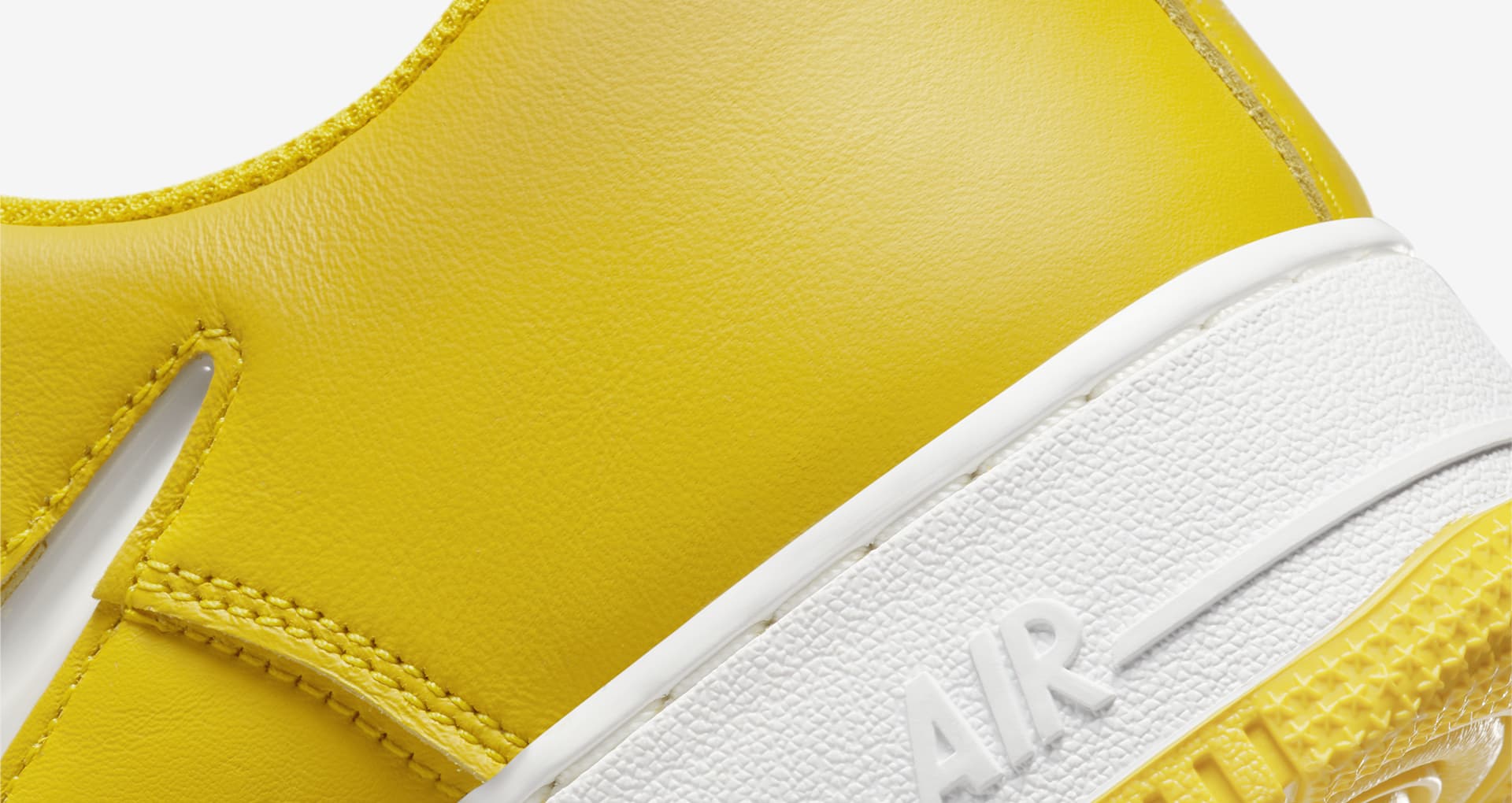 Air Force 1 'Color of the Month' (FJ1044-700). Nike SNKRS NL