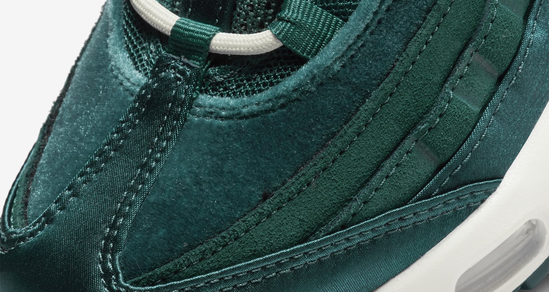 Air Max 95 'Velvet Teal' (DZ5226-300) Release Date. Nike SNKRS IN