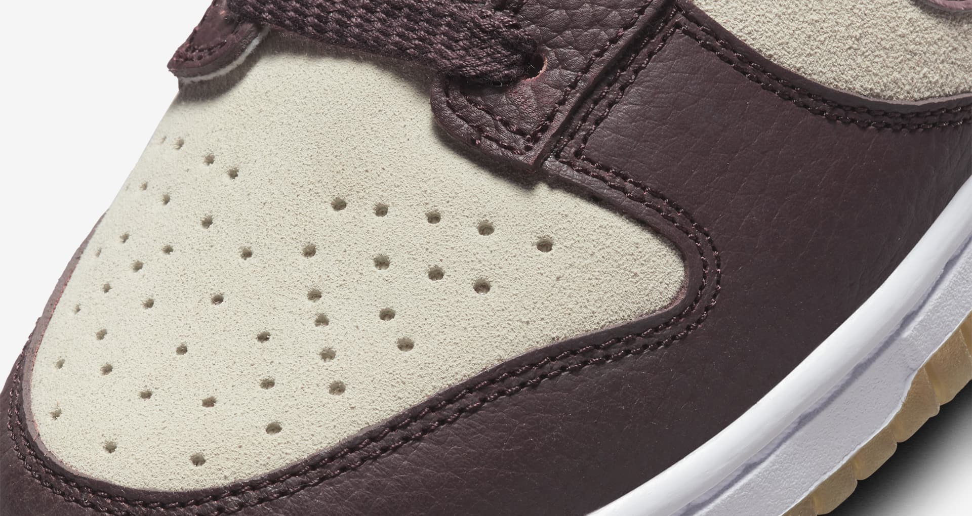 Women's Dunk Low 'Plum Eclipse' (FJ4734-100) Release Date. Nike SNKRS NL