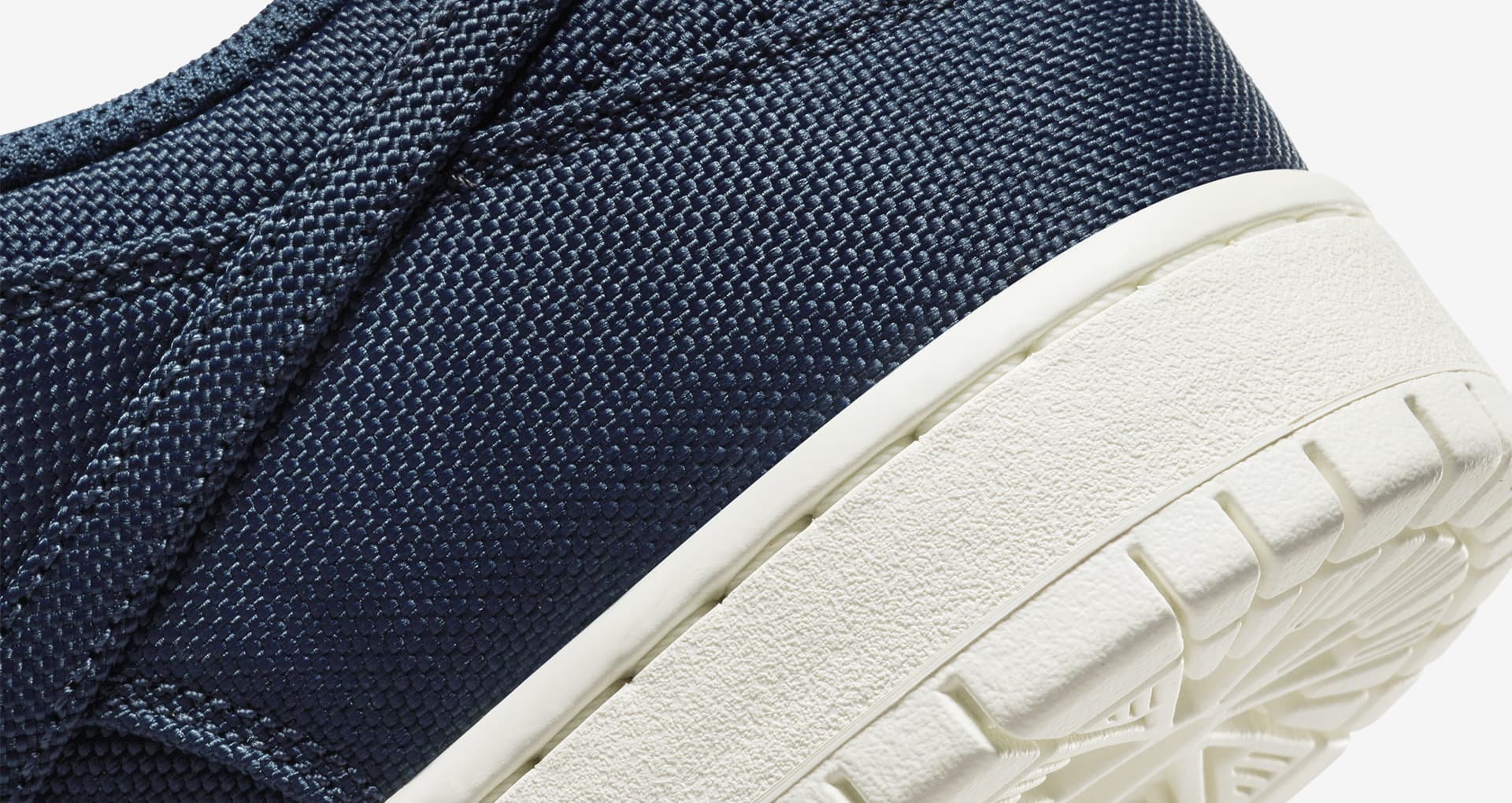 Nike SB Dunk Low 'Desert Ochre and Midnight Navy' (DX6775-400) Release ...