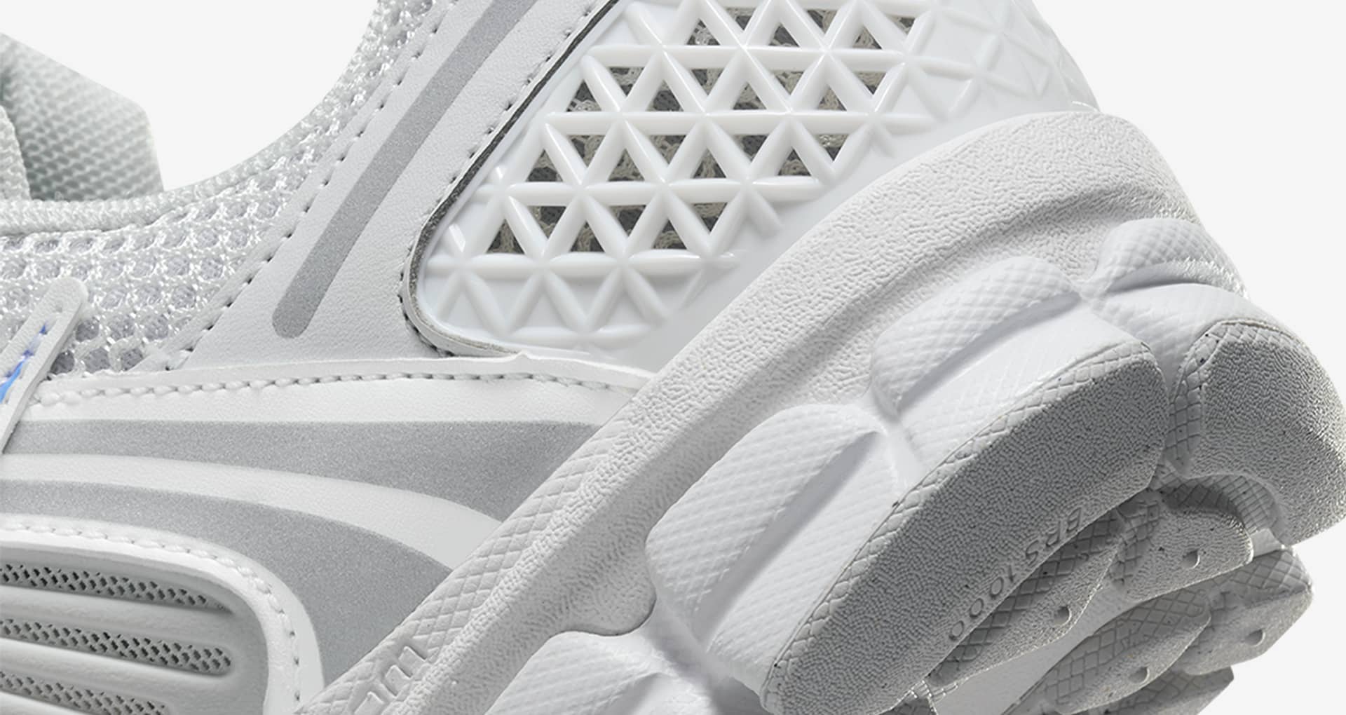 Zoom Vomero 5 'Photon Dust and University Blue' (FB9149-100) release ...