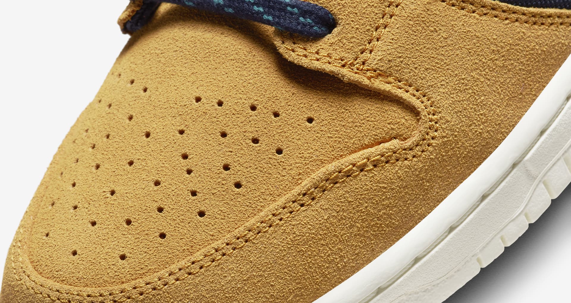 Nike SB Dunk Low 'Desert Ochre and Midnight Navy' (DX6775-400) Release ...