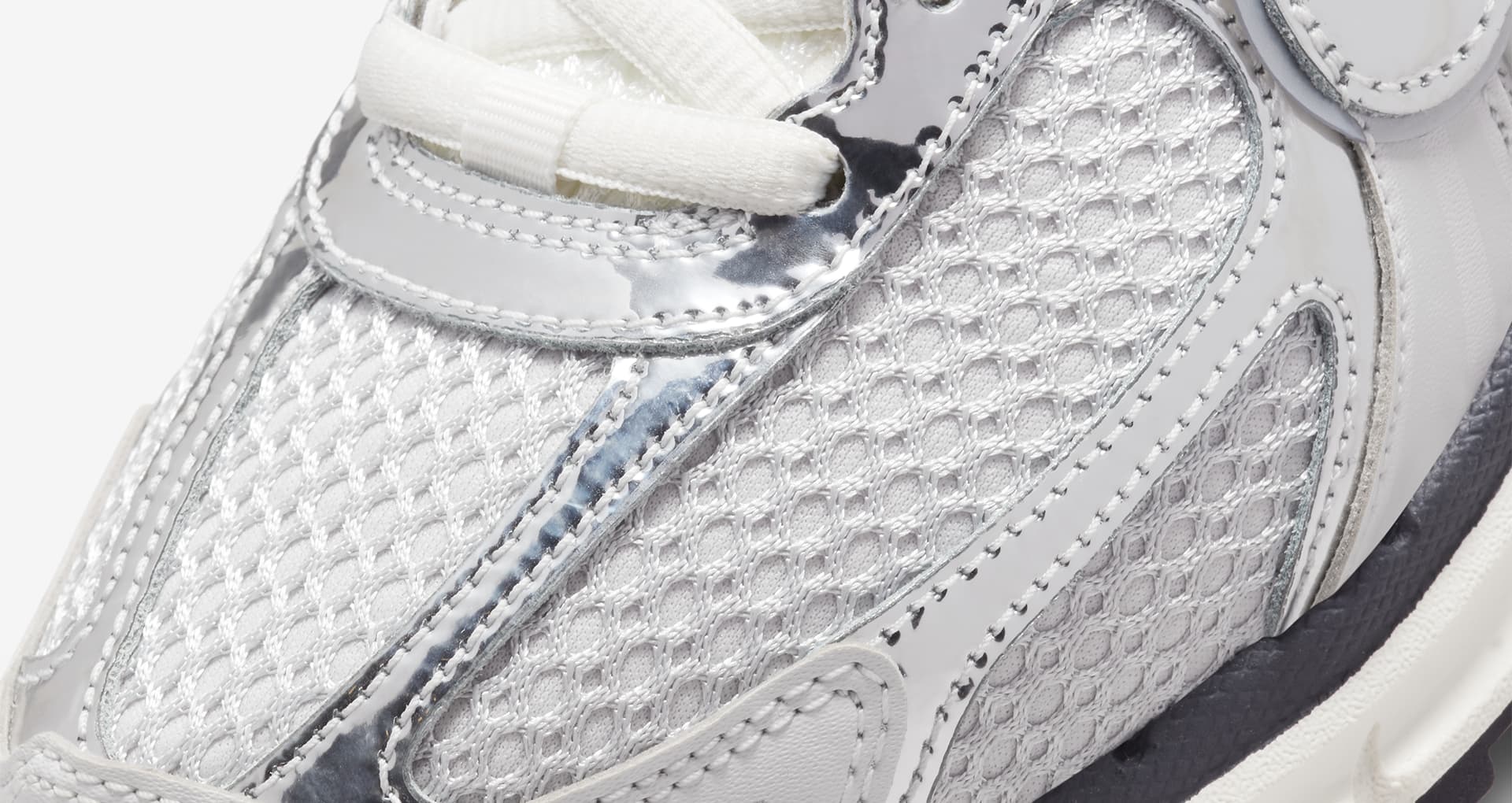 Women's Zoom Vomero 5 'Photon Dust and Metallic Silver' (FD0884-025 ...