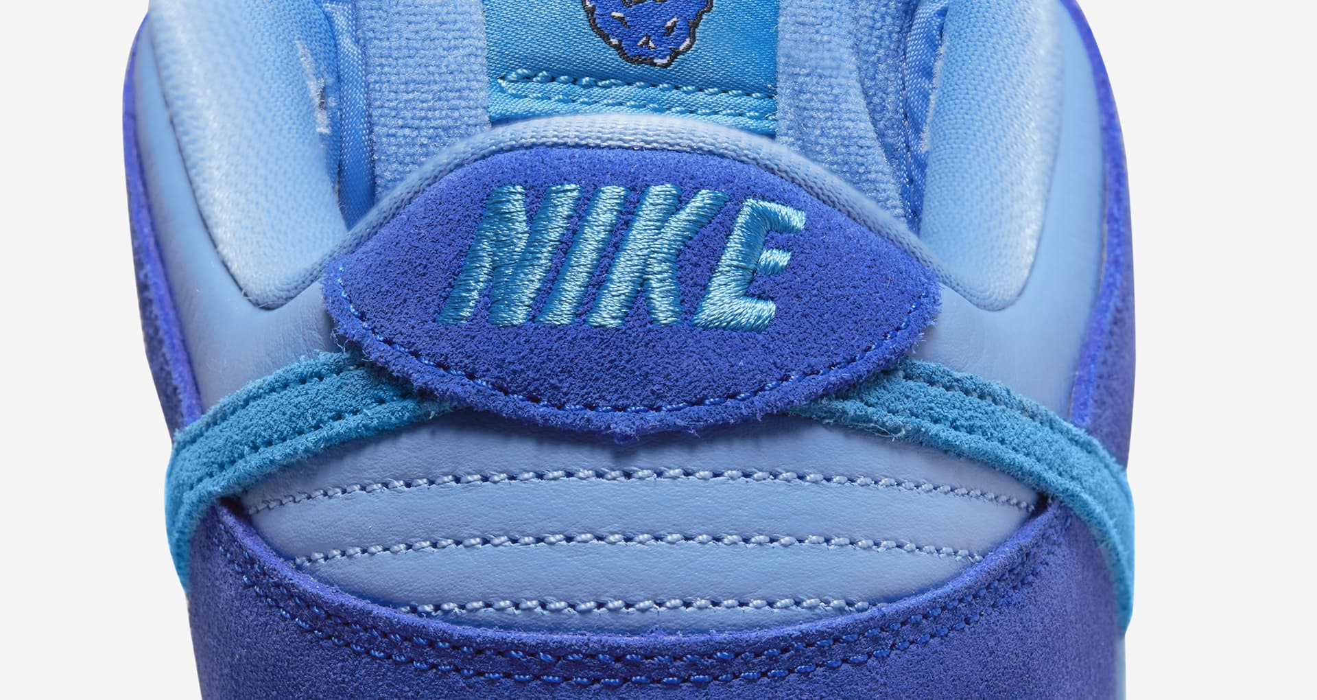 SB Dunk Low 'Blue Raspberry' (DM0807-400) Release Date. Nike SNKRS IN