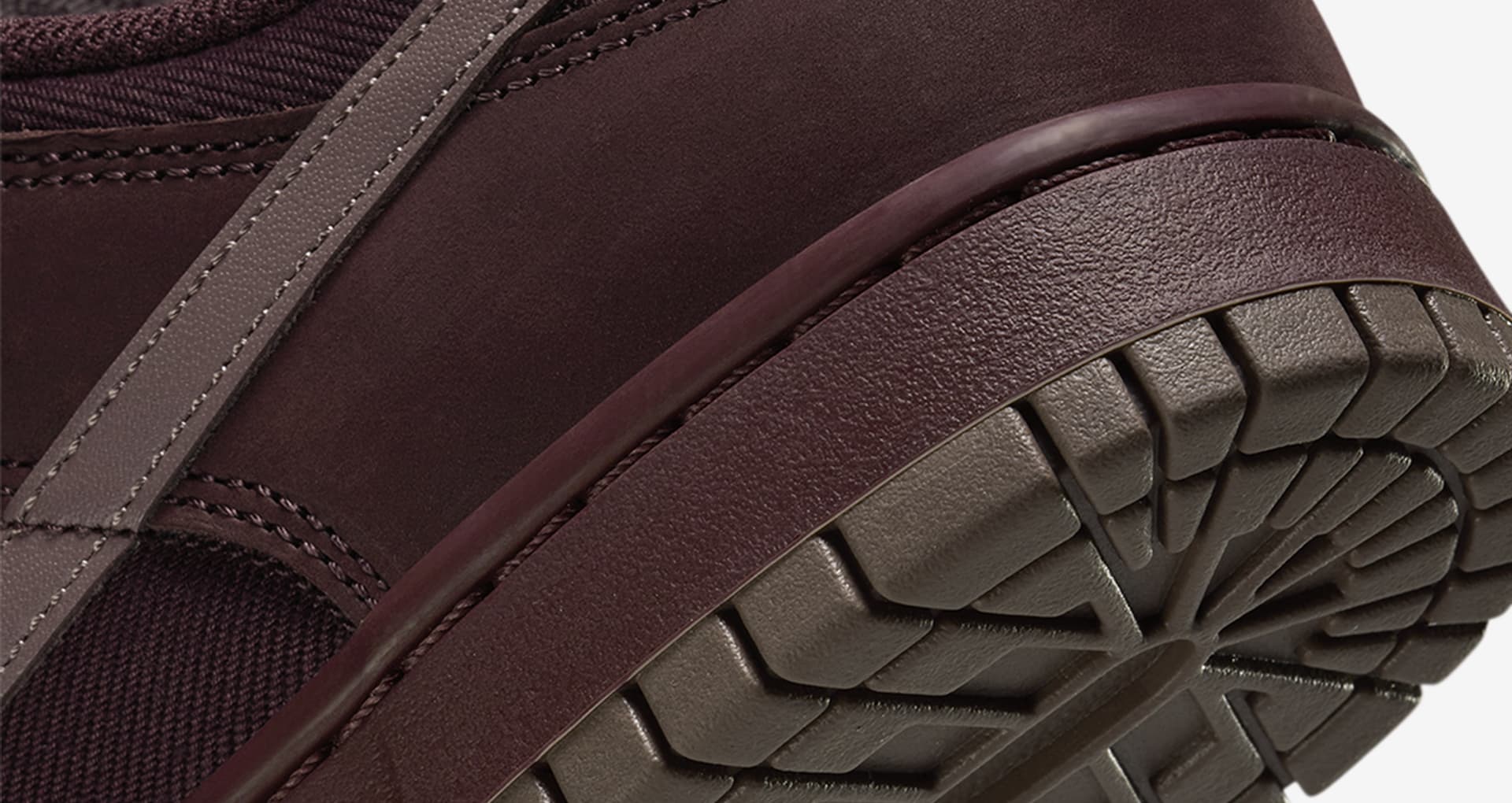 Dunk Low Retro Premium 'Burgundy Crush' (FB8895-600) release date. Nike ...