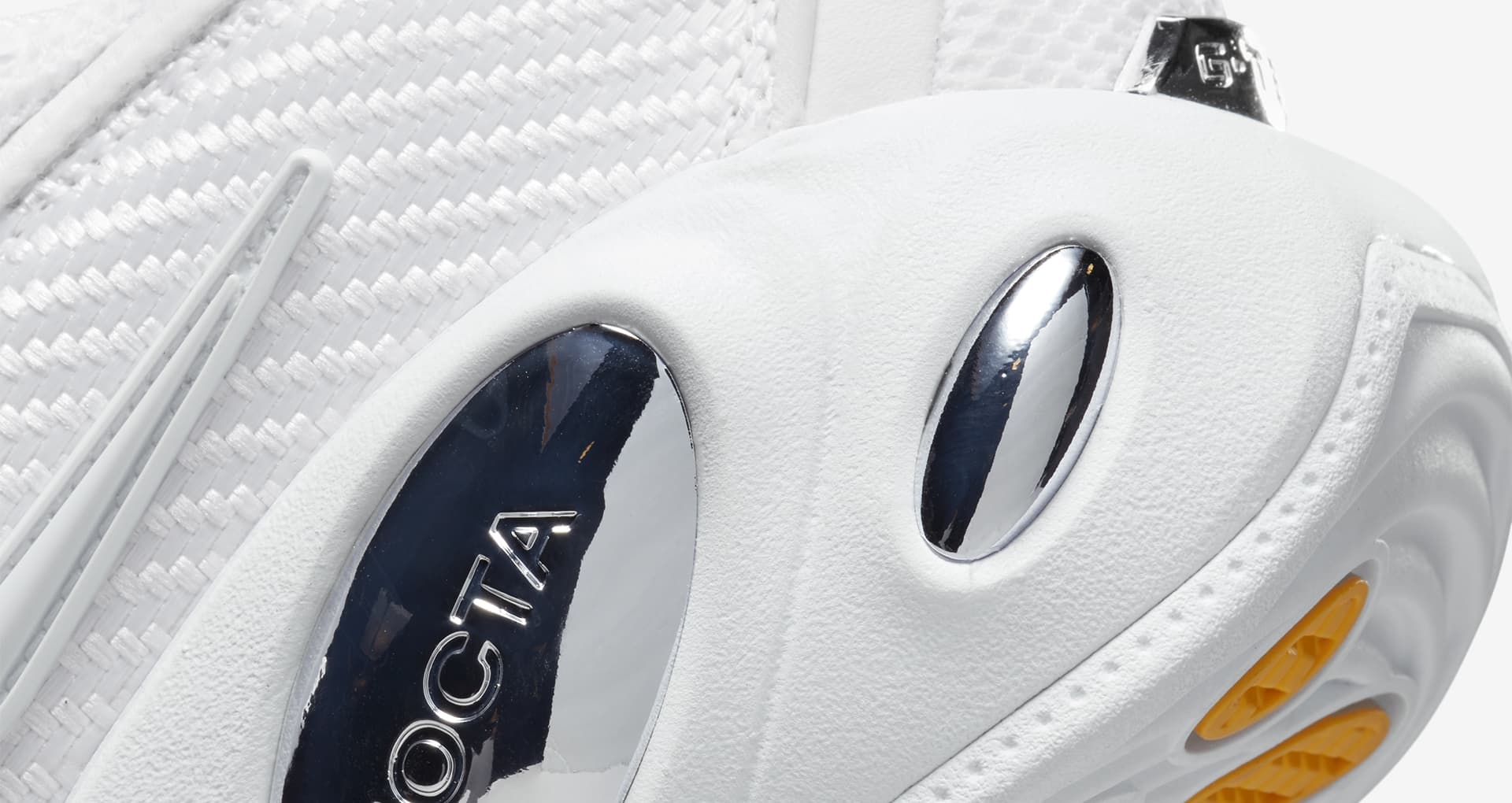 NOCTA Glide 'Triple White' (DM0879-100) release date . Nike SNKRS PH