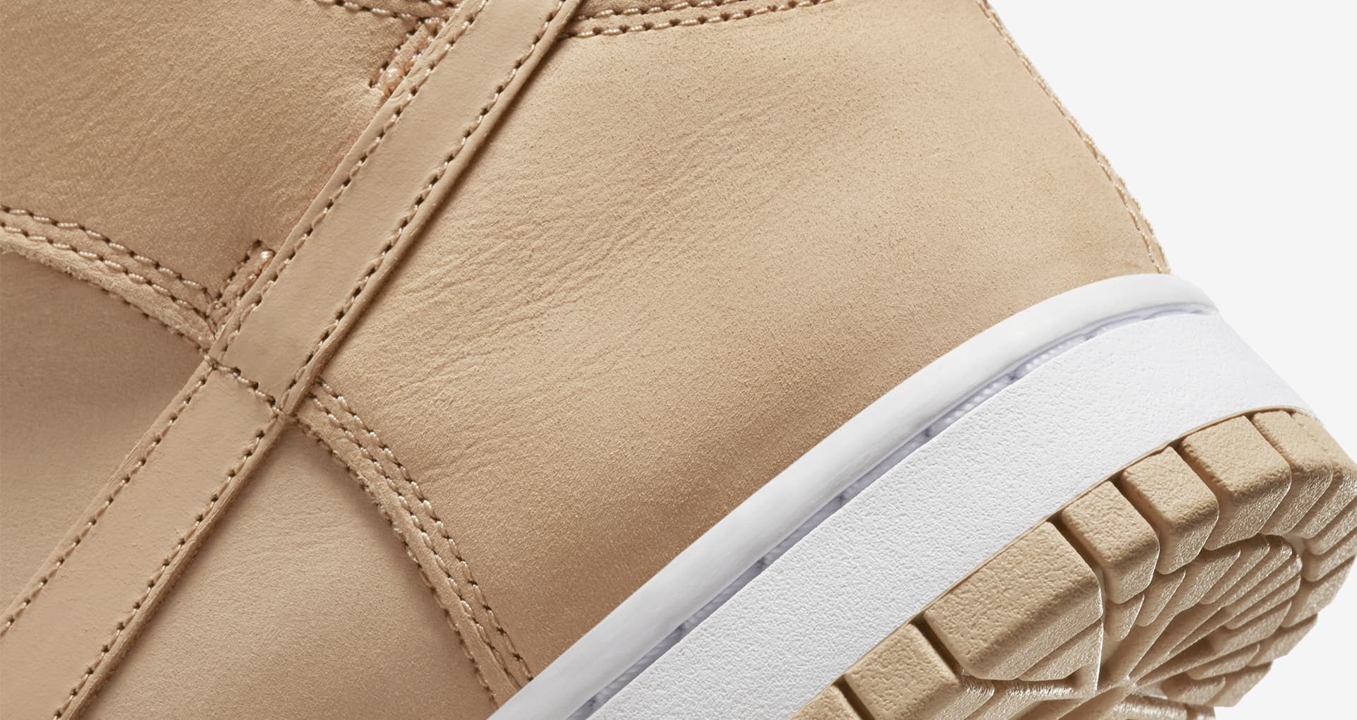 วันเปิดตัว Dunk High "Vachetta Tan" ผู้หญิง (DX2044-201). Nike SNKRS TH