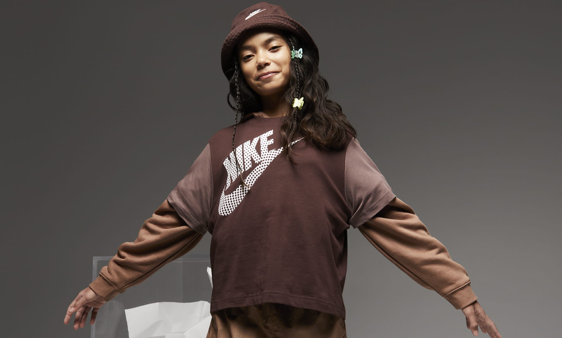 Nike Sportswear Essential Older Kids' (Girls') Dance T-Shirt. Nike IE