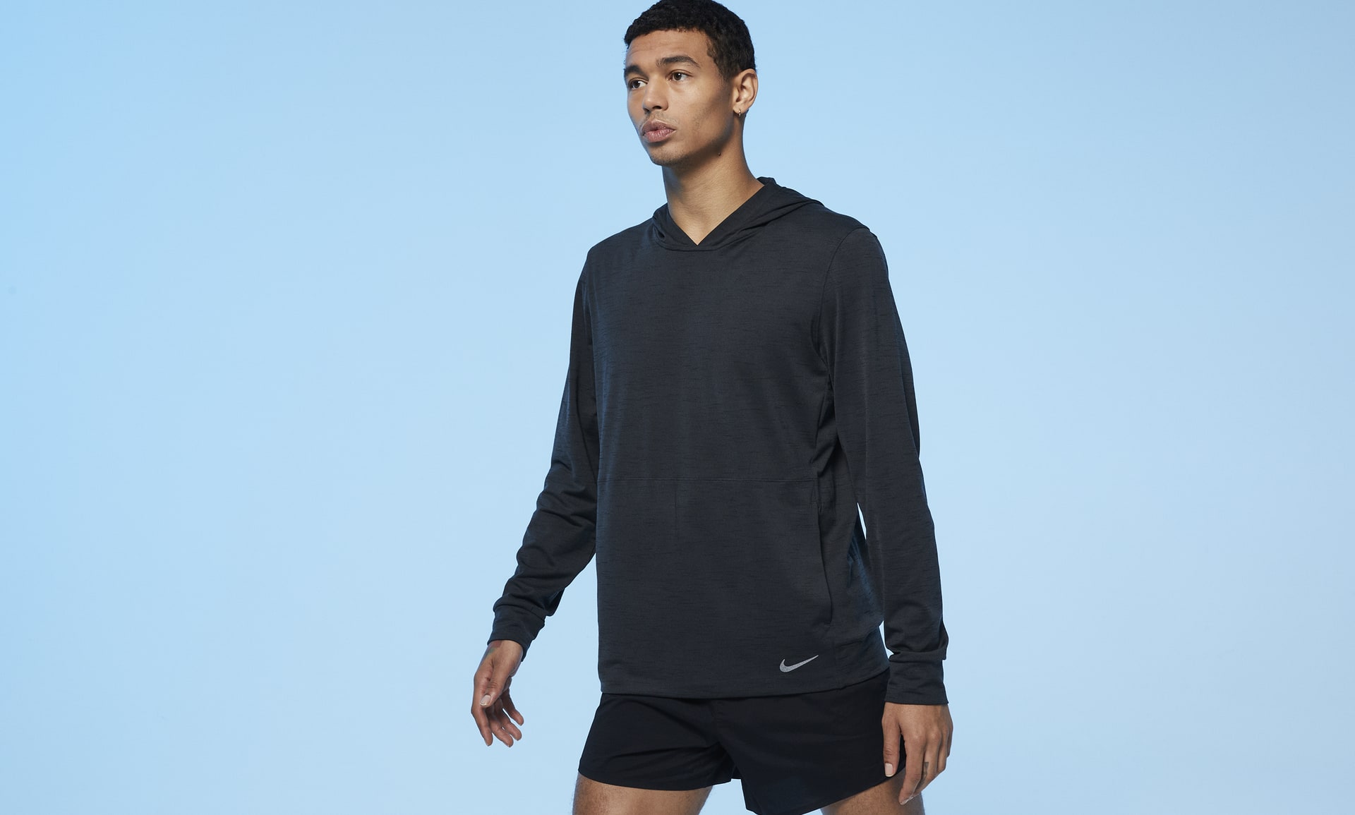 Nike Yoga Dri-FIT Men's Lightweight Hoodie. Nike SA