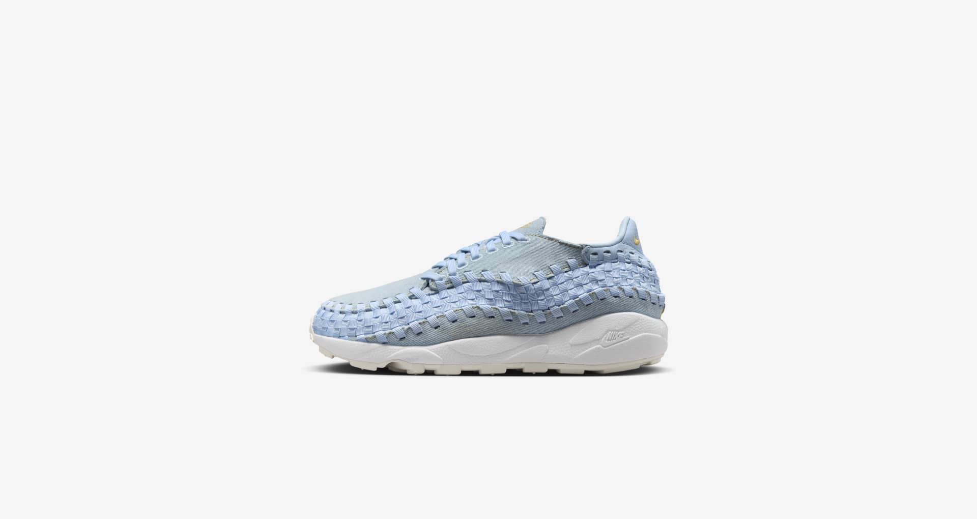Air Footscape Woven 'Ice Blue' (FV6103-400) release date. Nike SNKRS