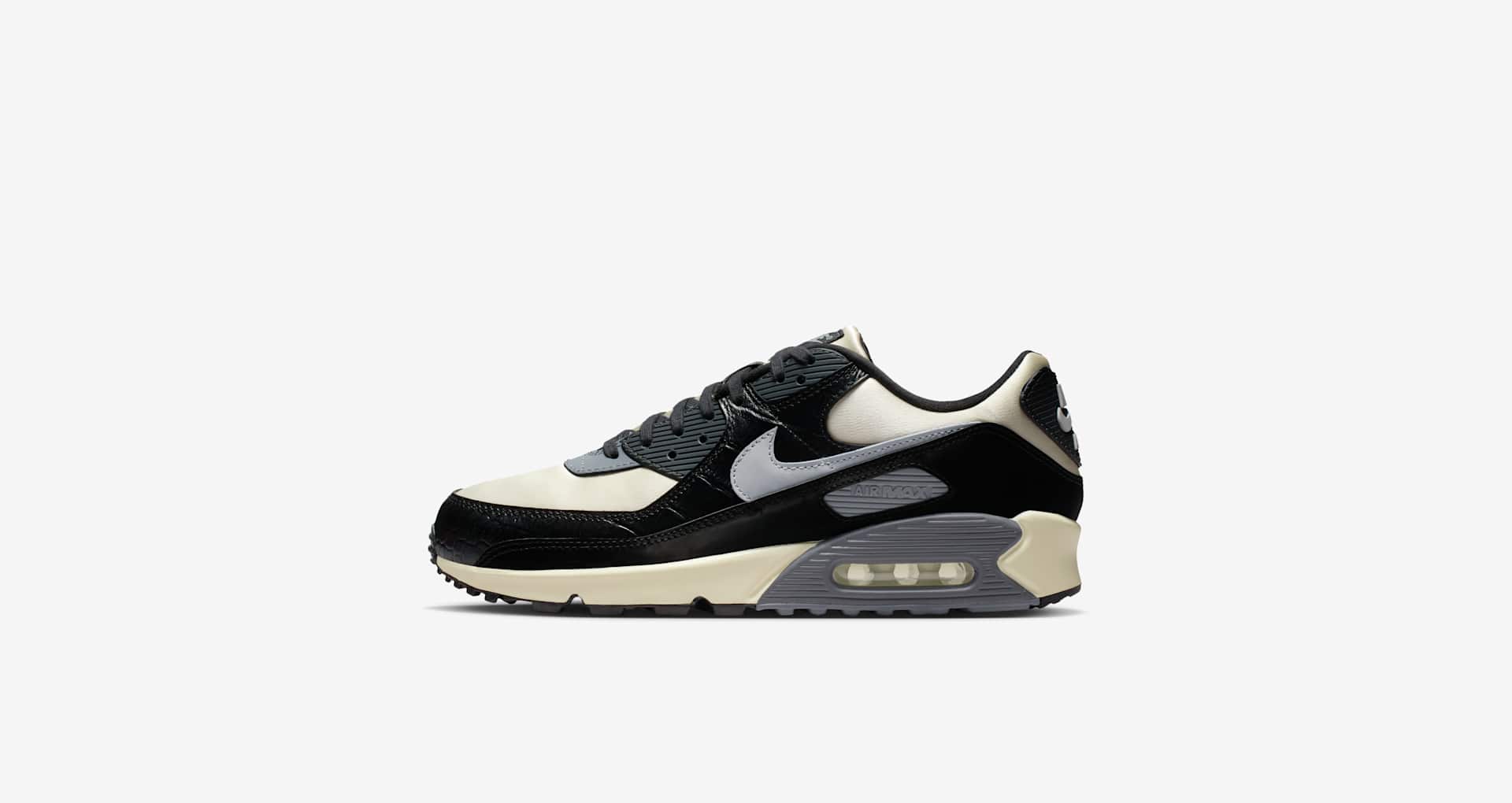 Date de sortie de la Air Max 90 « Coconut Milk and Black » (IO4468-100 ...