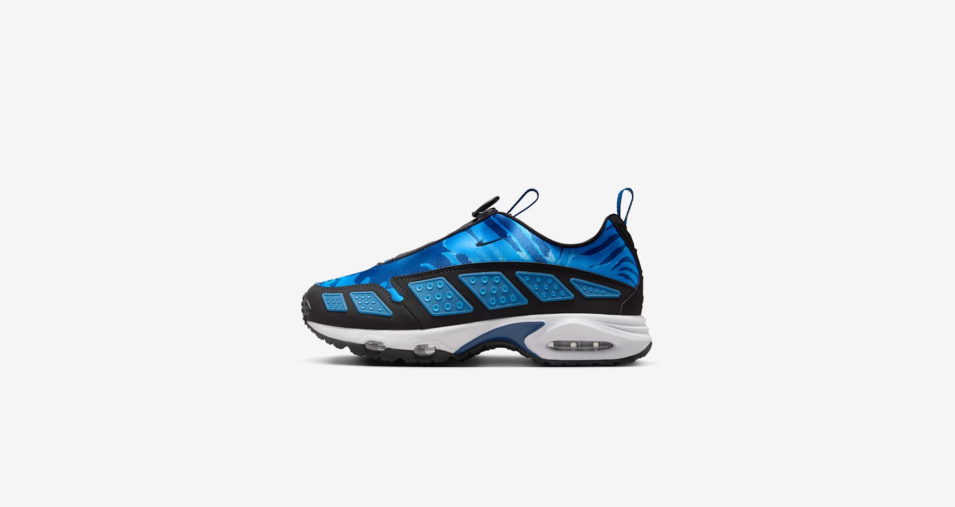 Air Max SNDR 'Black and Photo Blue' (IB6863-400) release date . Nike SNKRS