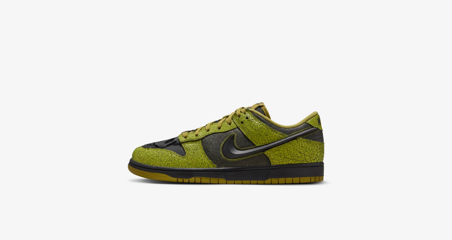 Dunk Low 'Halloween' 'Black and Green Curry' (HV6103-300) release date ...