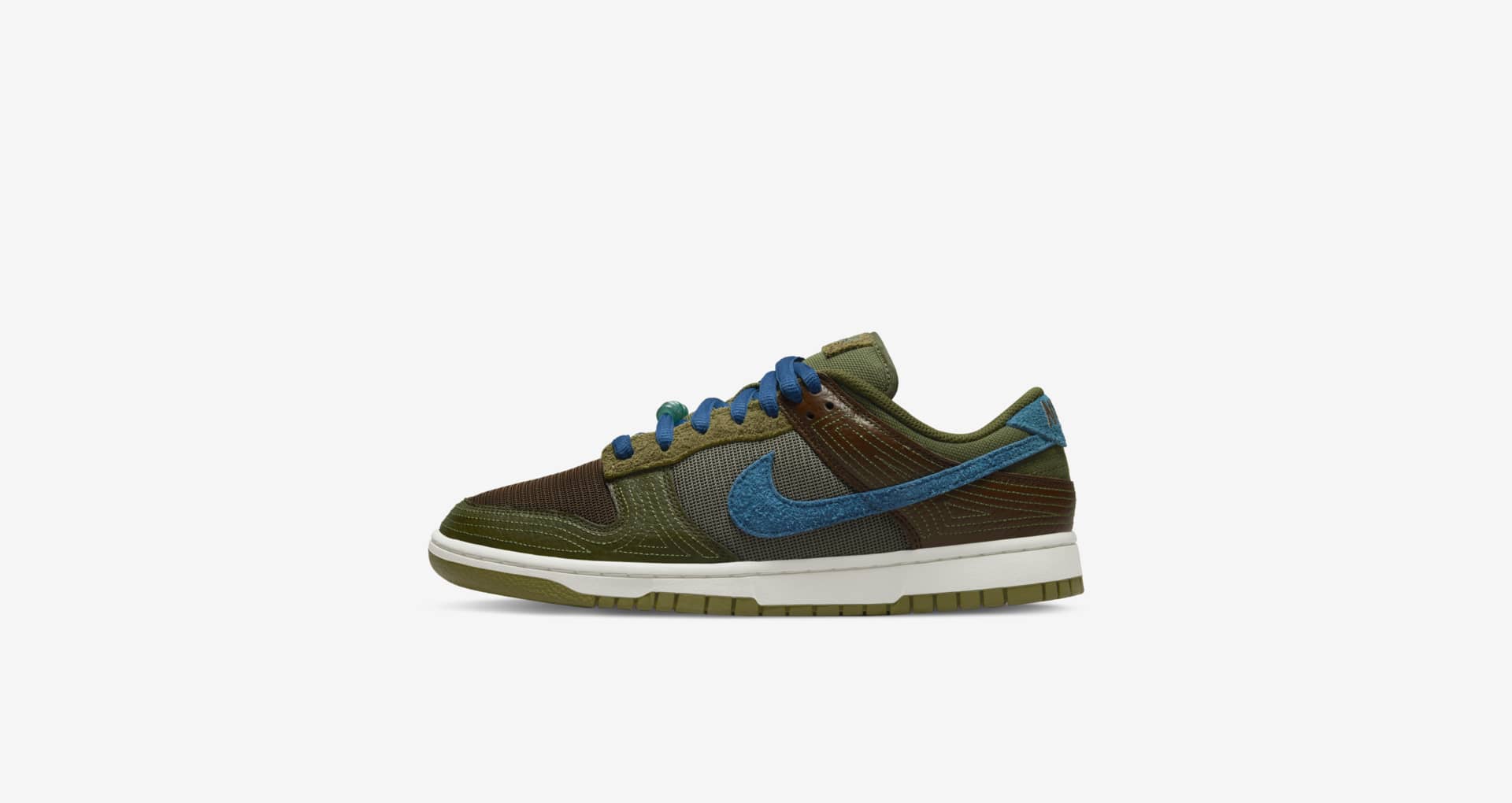 Date de sortie de la Dunk Low « Jade » (DR0159-200). Nike SNKRS
