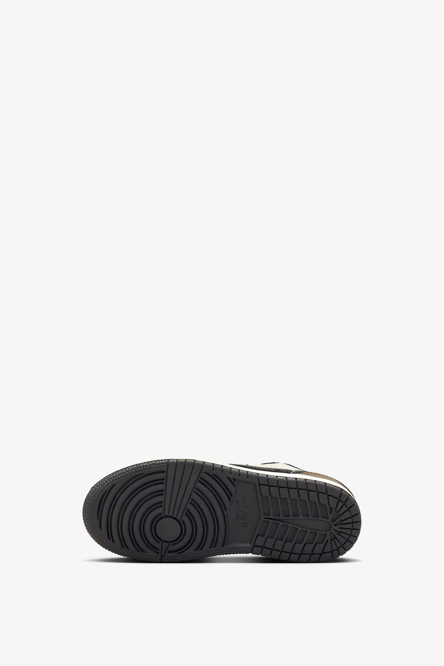 Younger Kids' Jordan 1 Low OG 'Mocha' (FQ5436-102) release date. Nike SNKRS