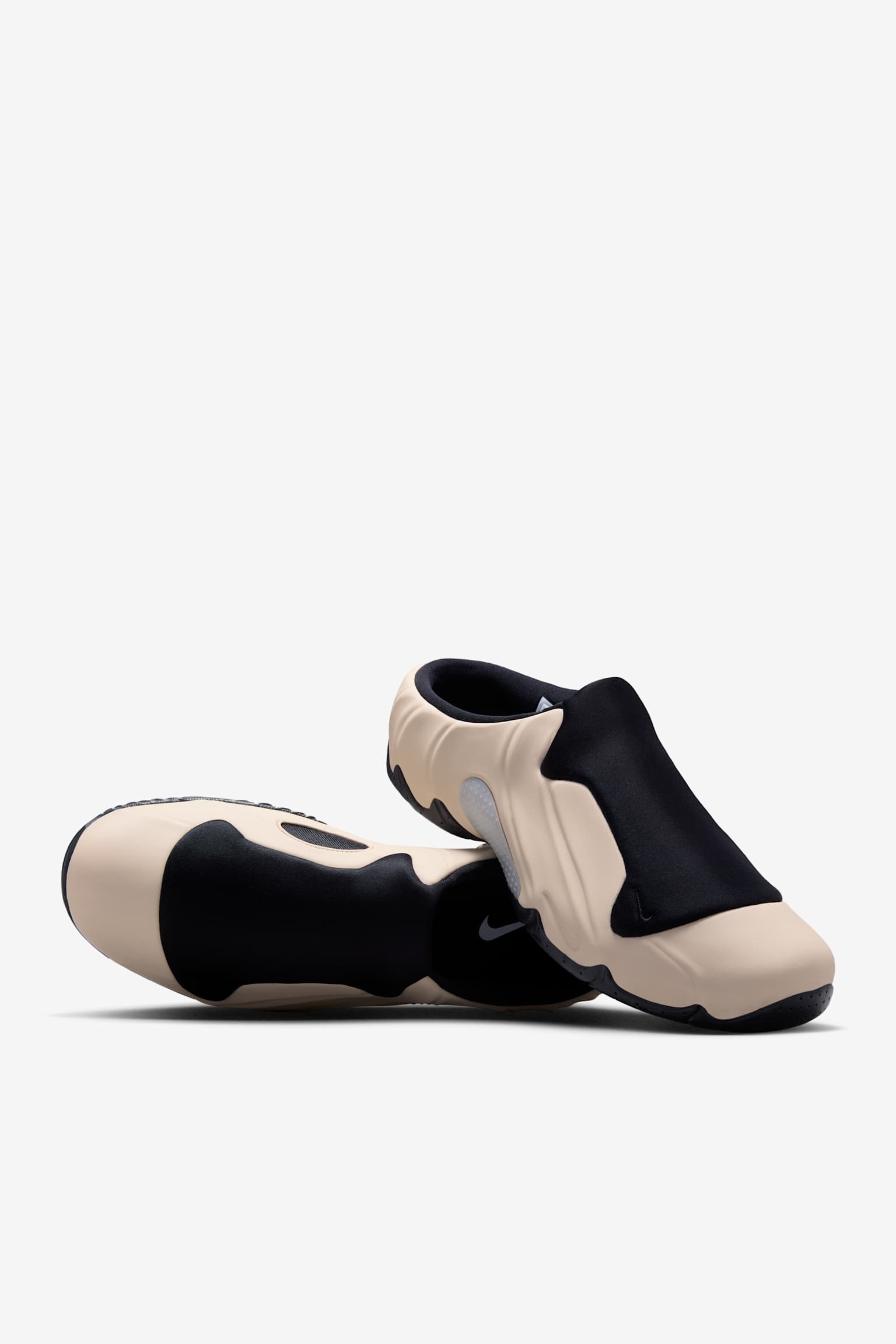 Clogposite 'Sand Drift and Black' (HF6881-100) release date. Nike SNKRS