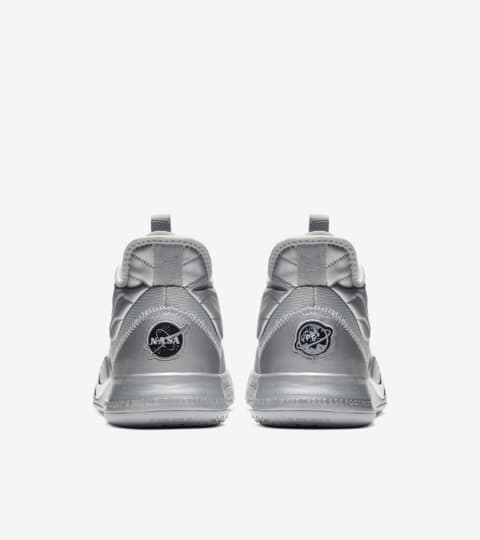 PG 3 'NASA 50th' 発売日. Nike SNKRS