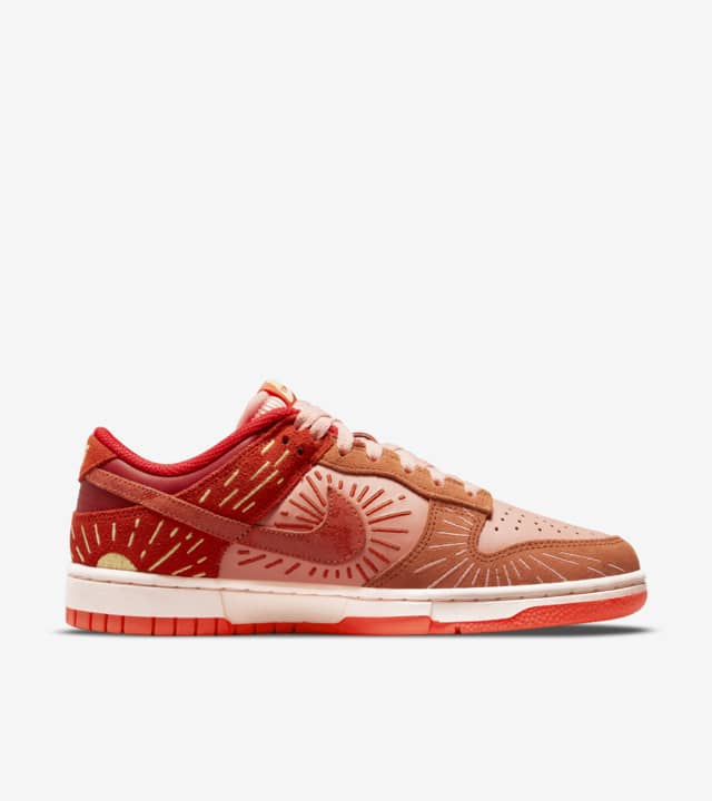 Women's Dunk Low 'Winter Solstice' (DO6723–800) Release Date. Nike SNKRS CA