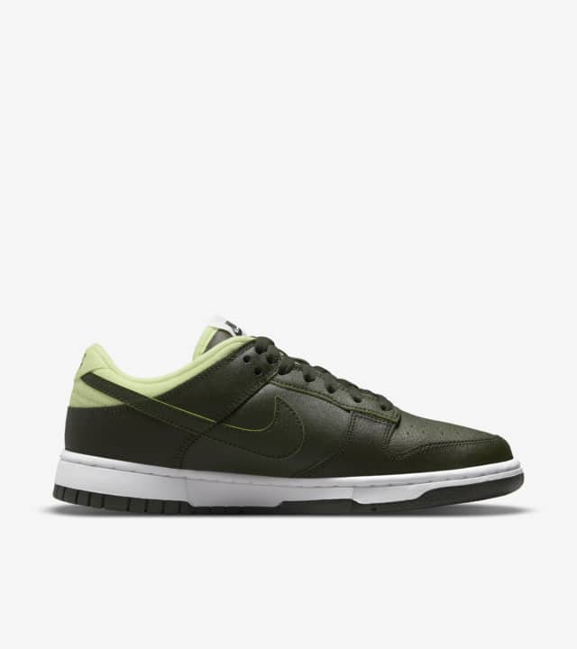Women's Dunk Low 'Avocado' (DM7606-300) Release Date. Nike SNKRS MY