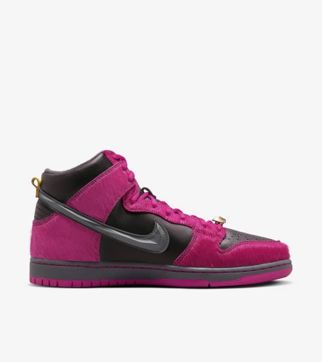 【NIKE公式】NIKE SB ダンク HIGH x ラン ザ ジュエルズ 'Active Pink and Black' (DX4356 ...