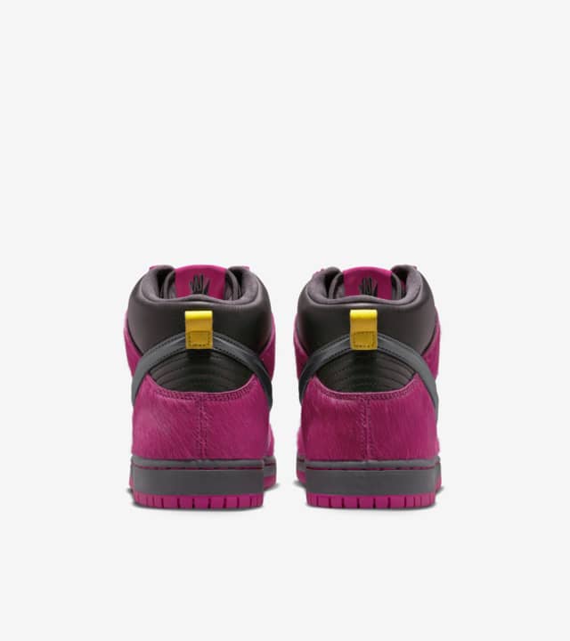 【NIKE公式】NIKE SB ダンク HIGH x ラン ザ ジュエルズ 'Active Pink and Black' (DX4356 ...