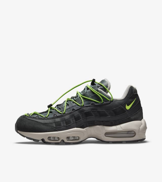 Air Max 95 Off Noir And Volt DO6391 001 Release Date Nike SNKRS SA air-max-95-off-noir-and-volt-do6391-001-release-date-nike-snkrs-sa