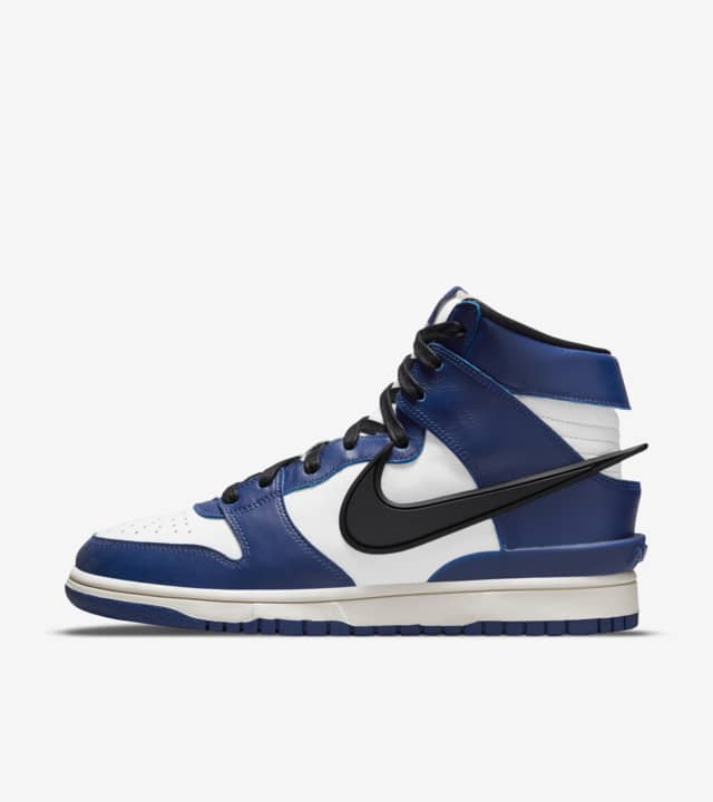 Dunk High x AMBUSH 'Deep Royal' — releasedatum. Nike SNKRS NL