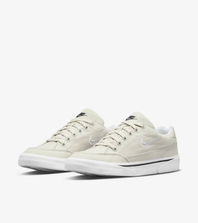 Women's Retro GTS 'Light Bone'. Nike SNKRS US