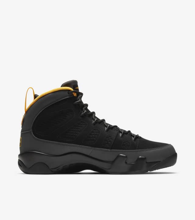 Air Jordan 9 'University Gold' 發售日期. Nike SNKRS TW