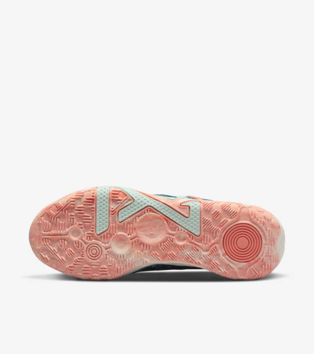 วันเปิดตัว PG 6 “All-Star Weekend”. Nike SNKRS TH