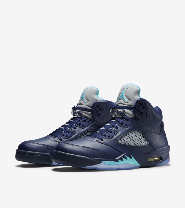 Air Jordan 5 Retro 'Metallic Silver' Release Date. Nike SNKRS US