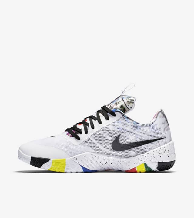 Nike Hyperlive 'NCS'. Nike SNKRS US