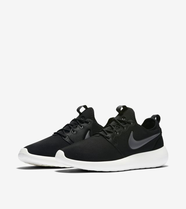 ナイキ ローシ 2 ’SIMPLICITY REDEFINED’. Nike SNKRS JP