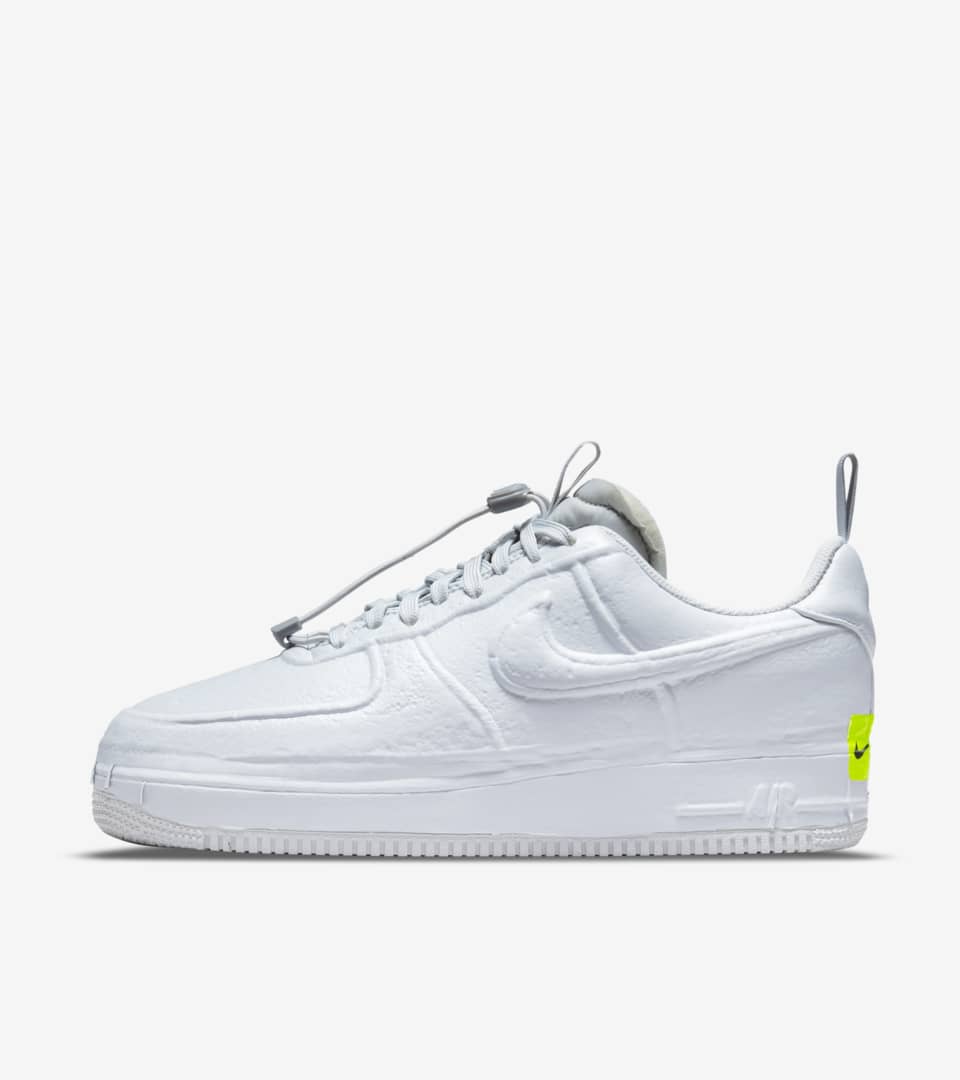 วันเปิดตัว Air Force 1 Experimental “Artifact”. Nike SNKRS