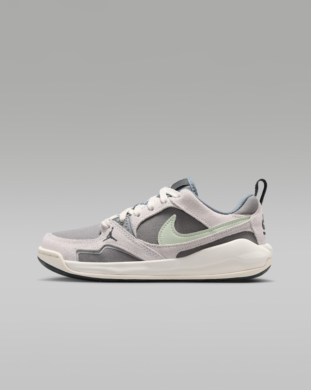 Jordan CMFT Era Big Kids' Shoes. Nike JP