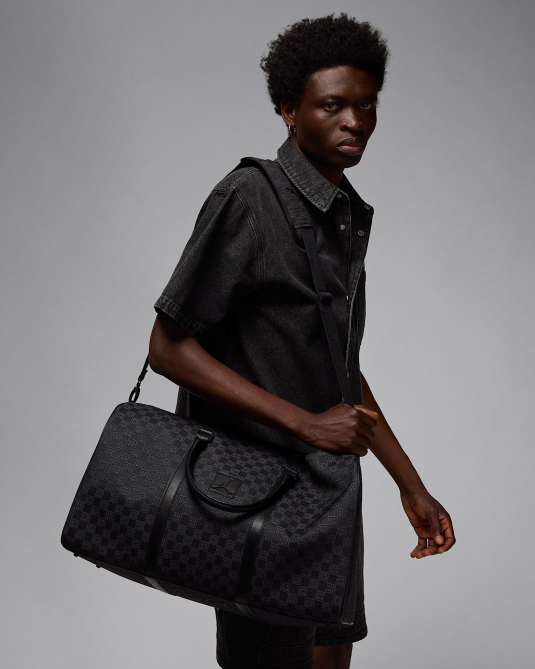 Jordan Monogram Duffle Bag (40L). Nike JP