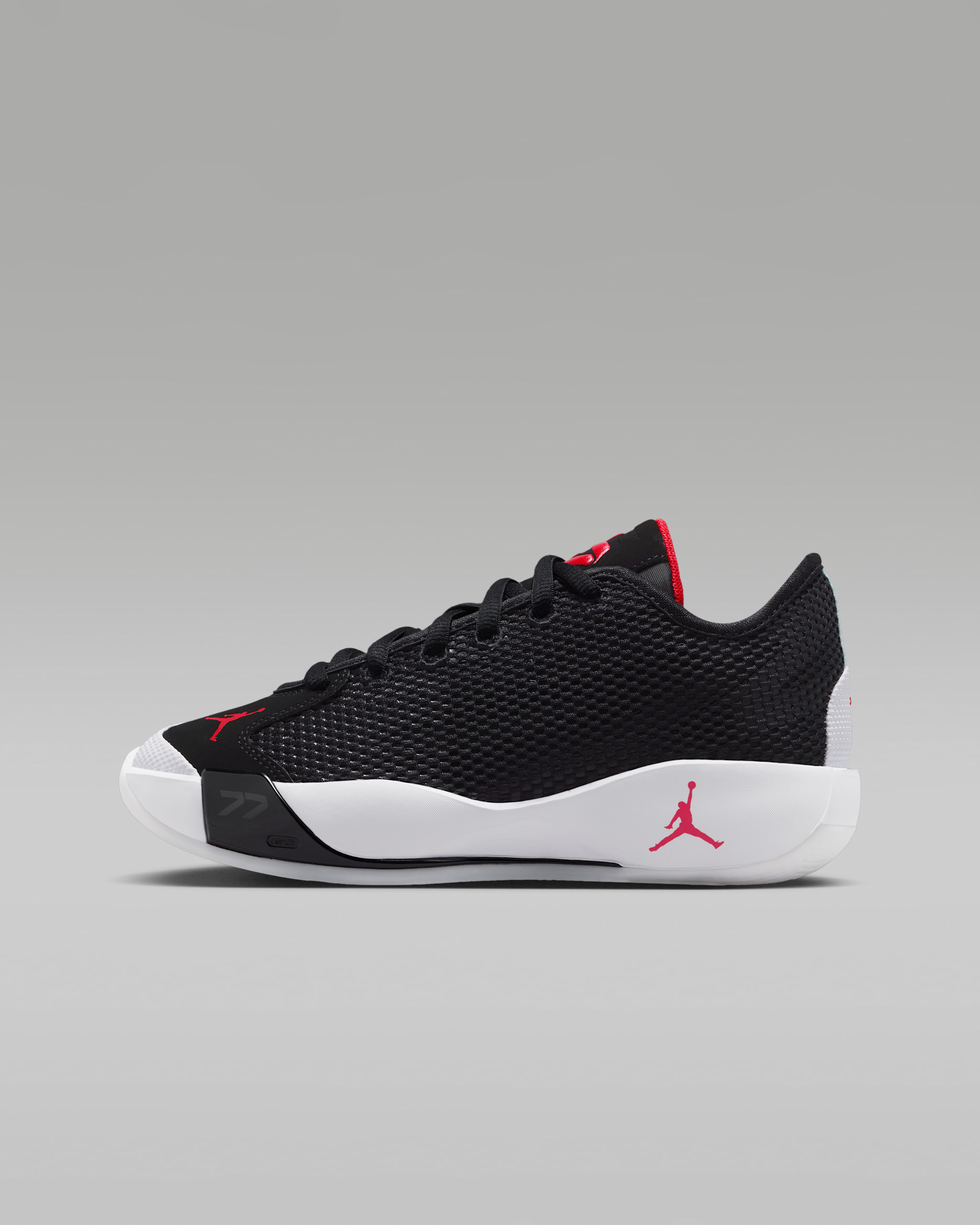 Luka 77 'Bred' Older Kids' Basketball Shoes. Nike BG