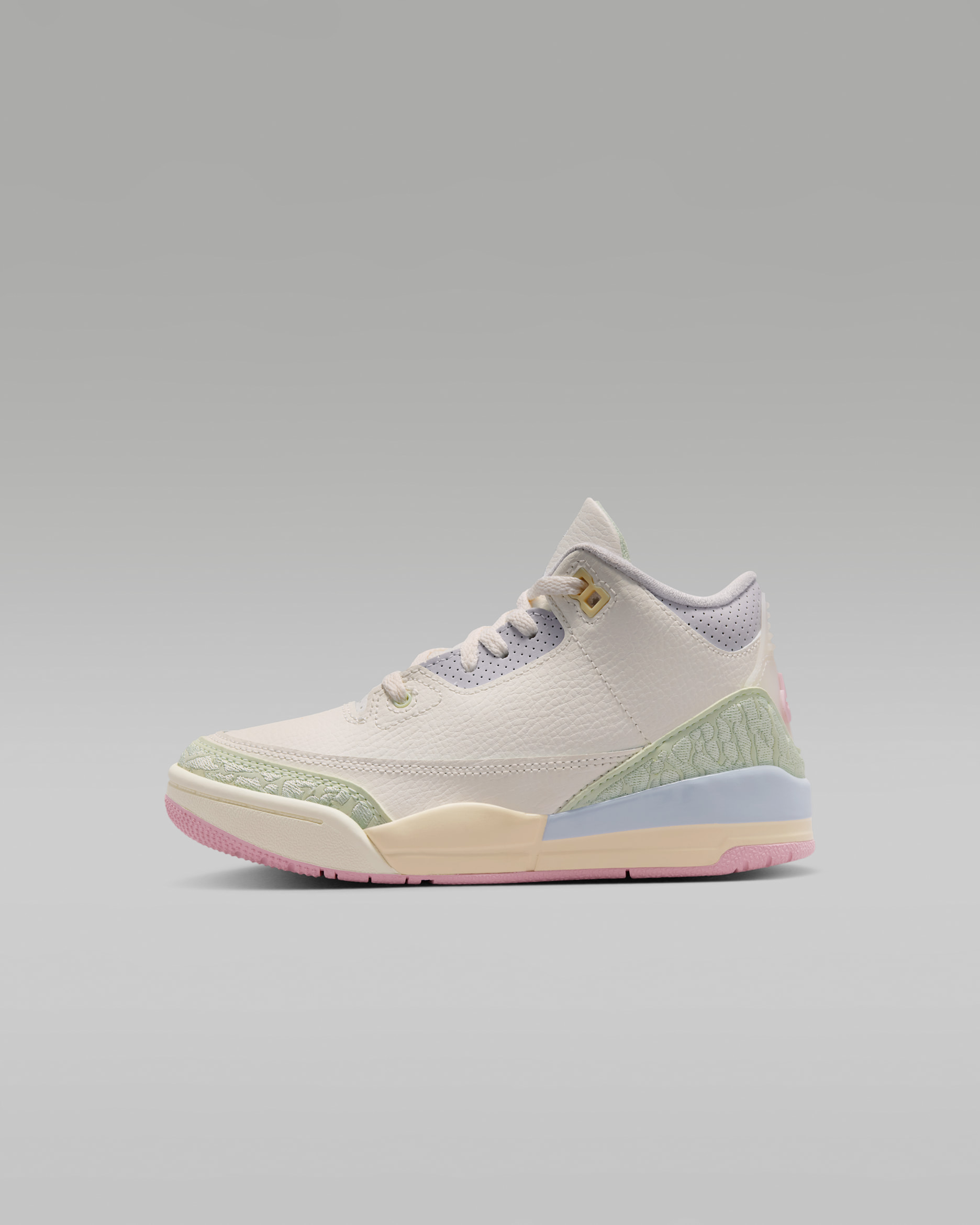 Jordan 3 Retro "Sail and Jade Aura" Little Kids' Shoes. Nike.com