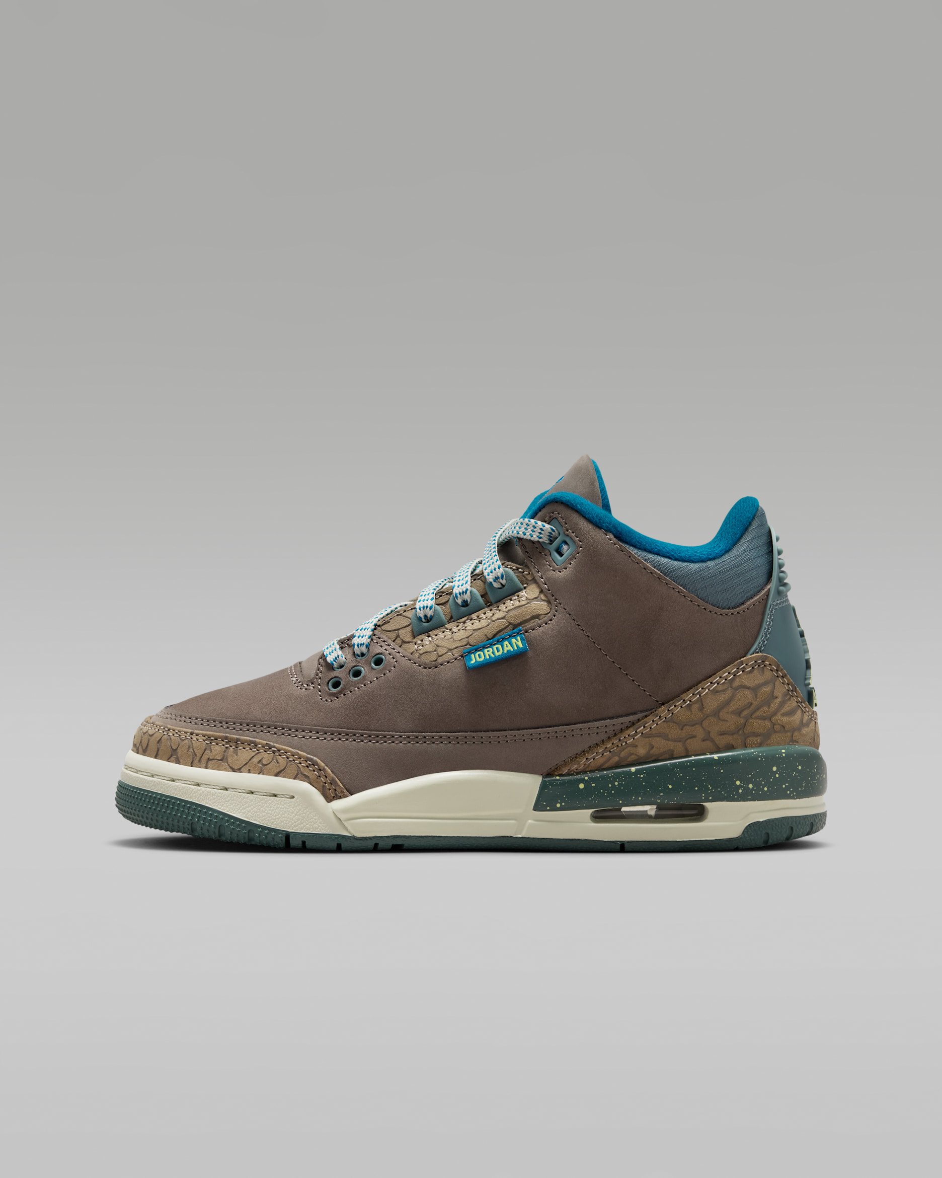 Air Jordan 3 Retro Big Kids' Shoes. Nike.com