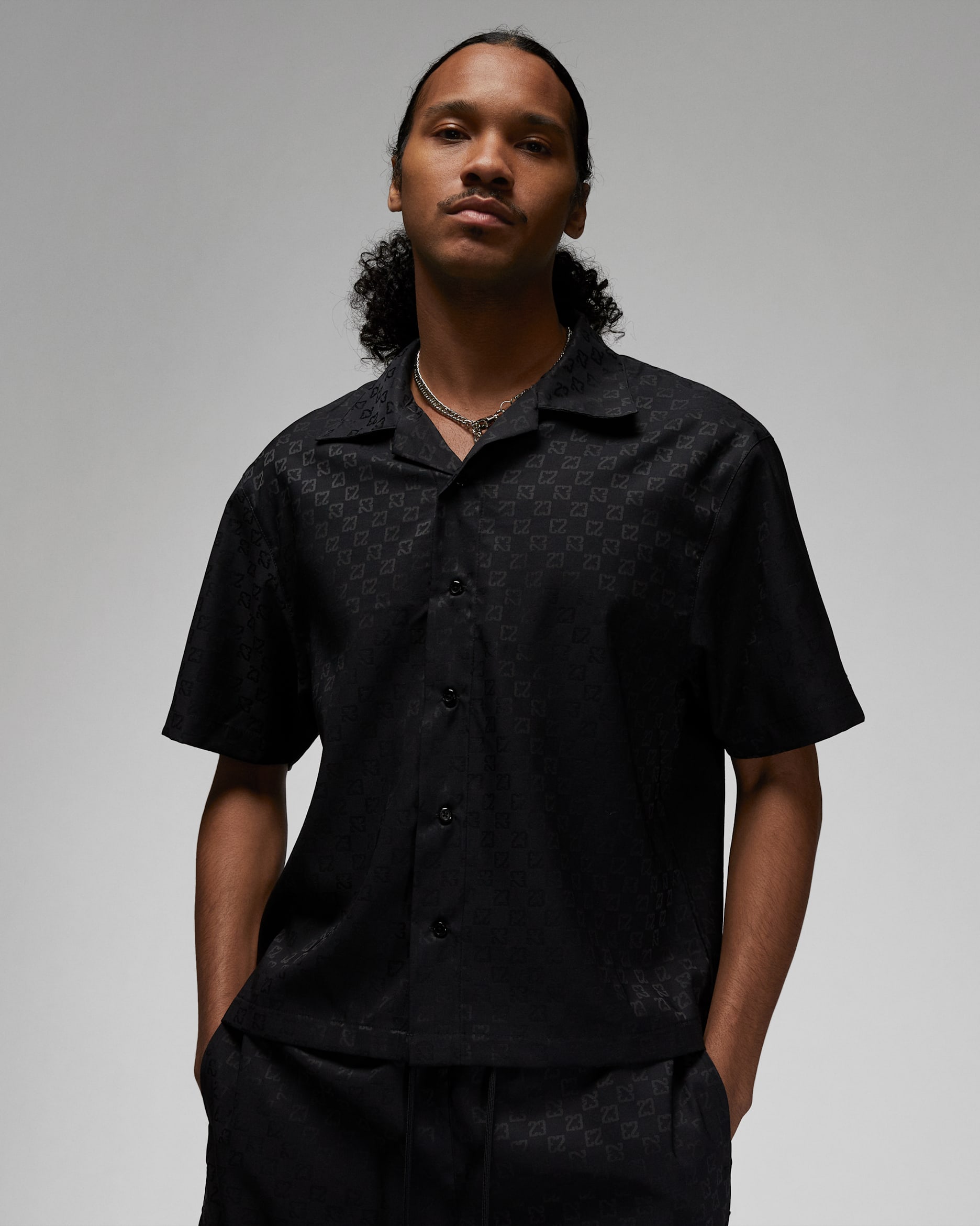 Jordan Essentials Men's Top. Nike PH