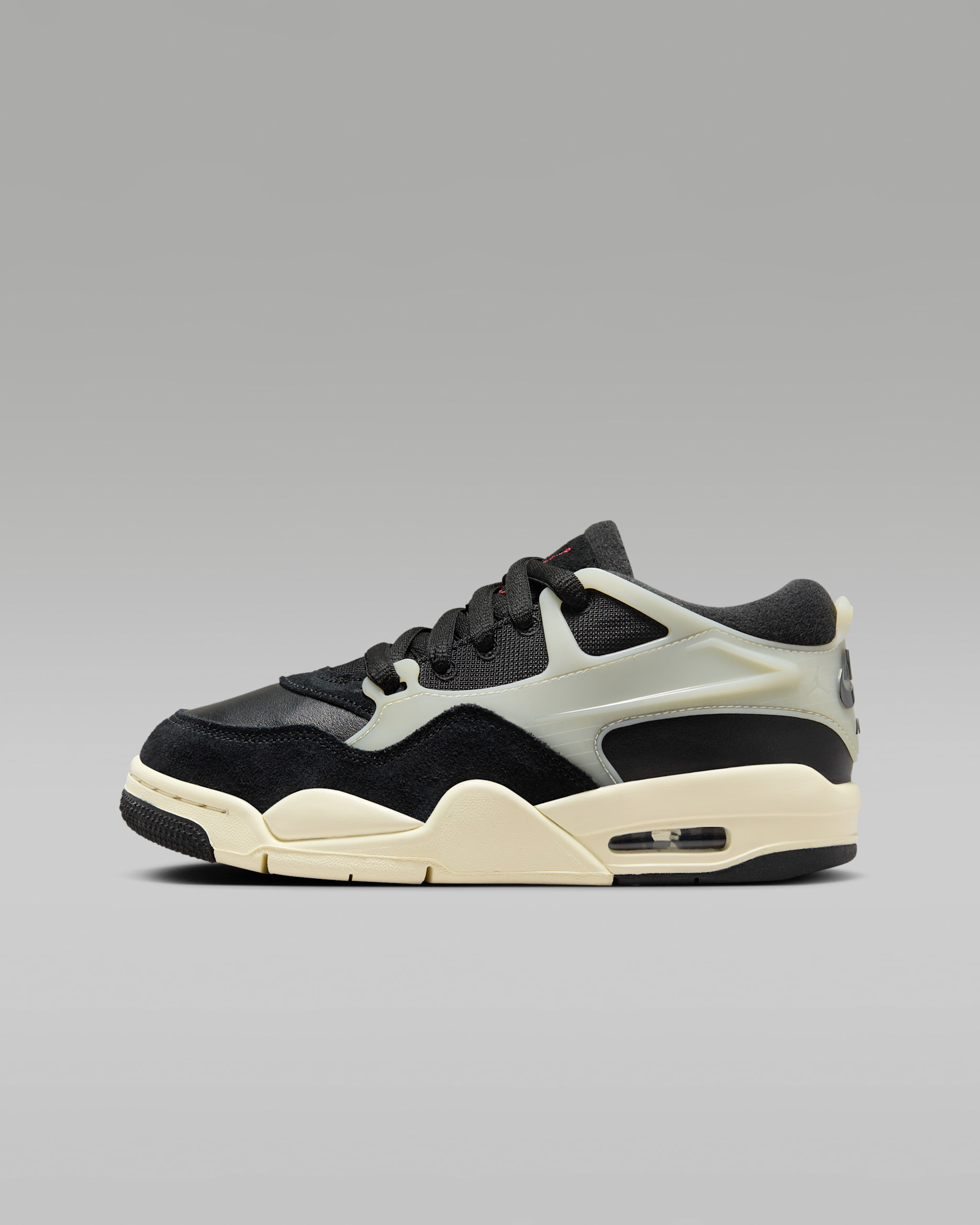 Air Jordan 4 RM Older Kids' Shoes. Nike IN