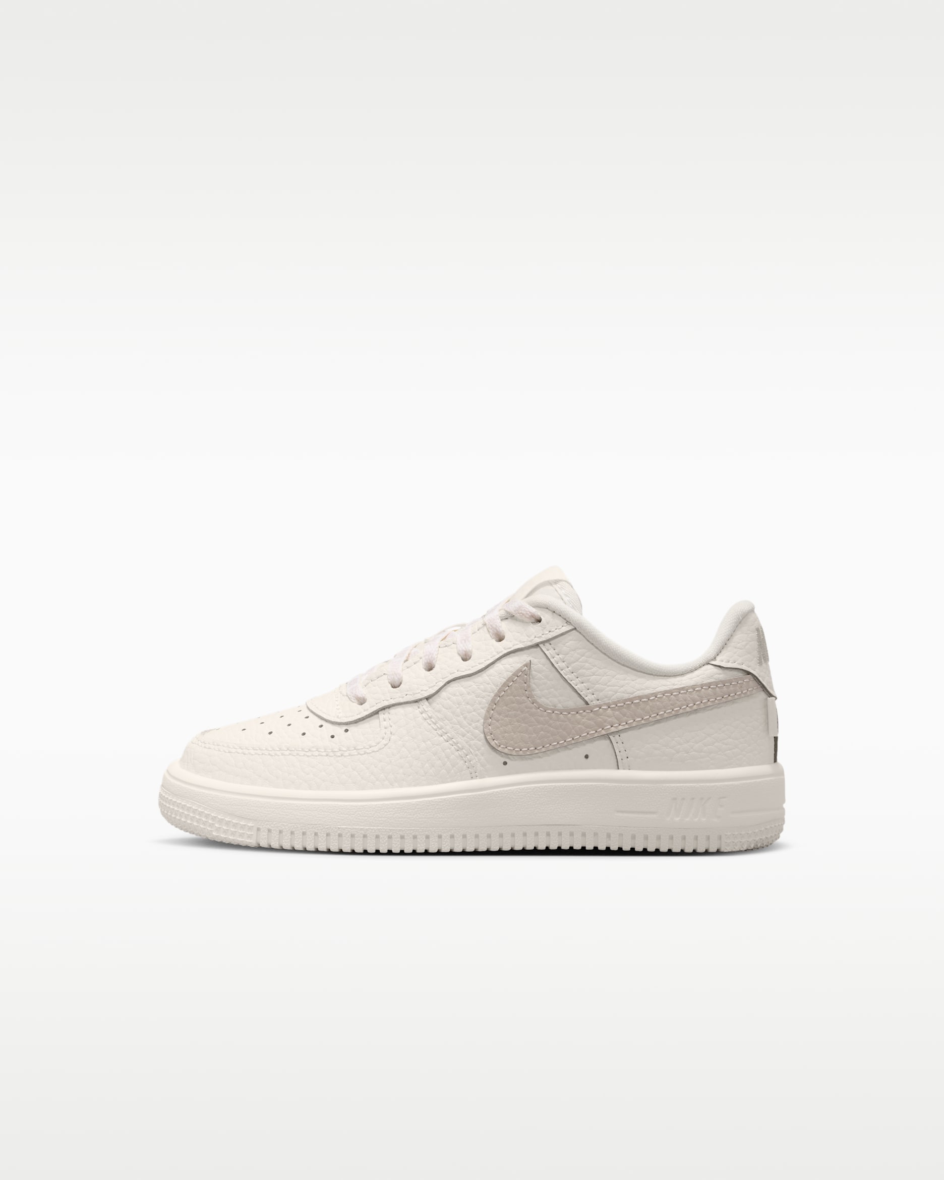 Nike Force 1 Low Younger Kids' Shoes. Nike HR