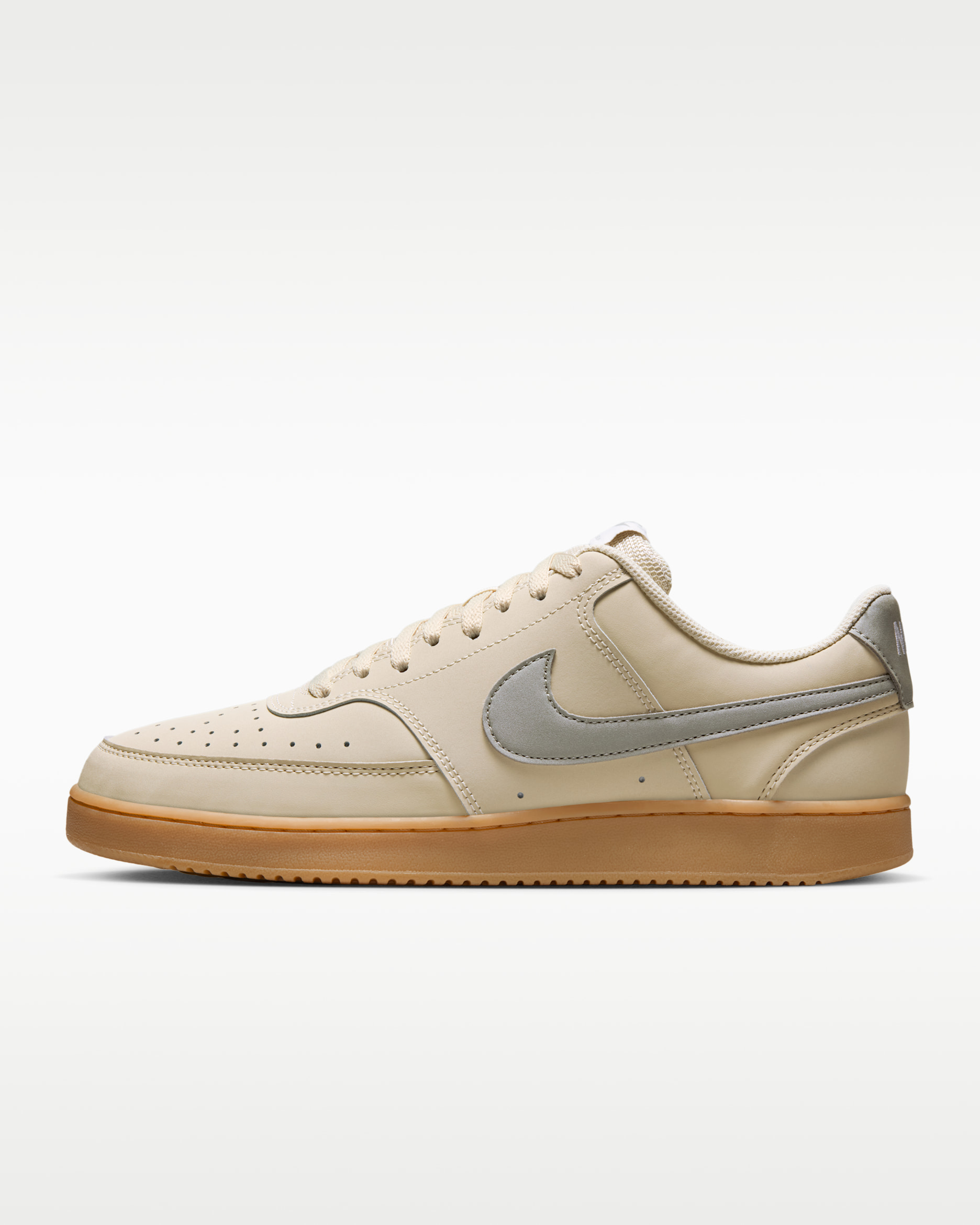 Chaussures Nike Court Vision Low pour homme. Nike CA